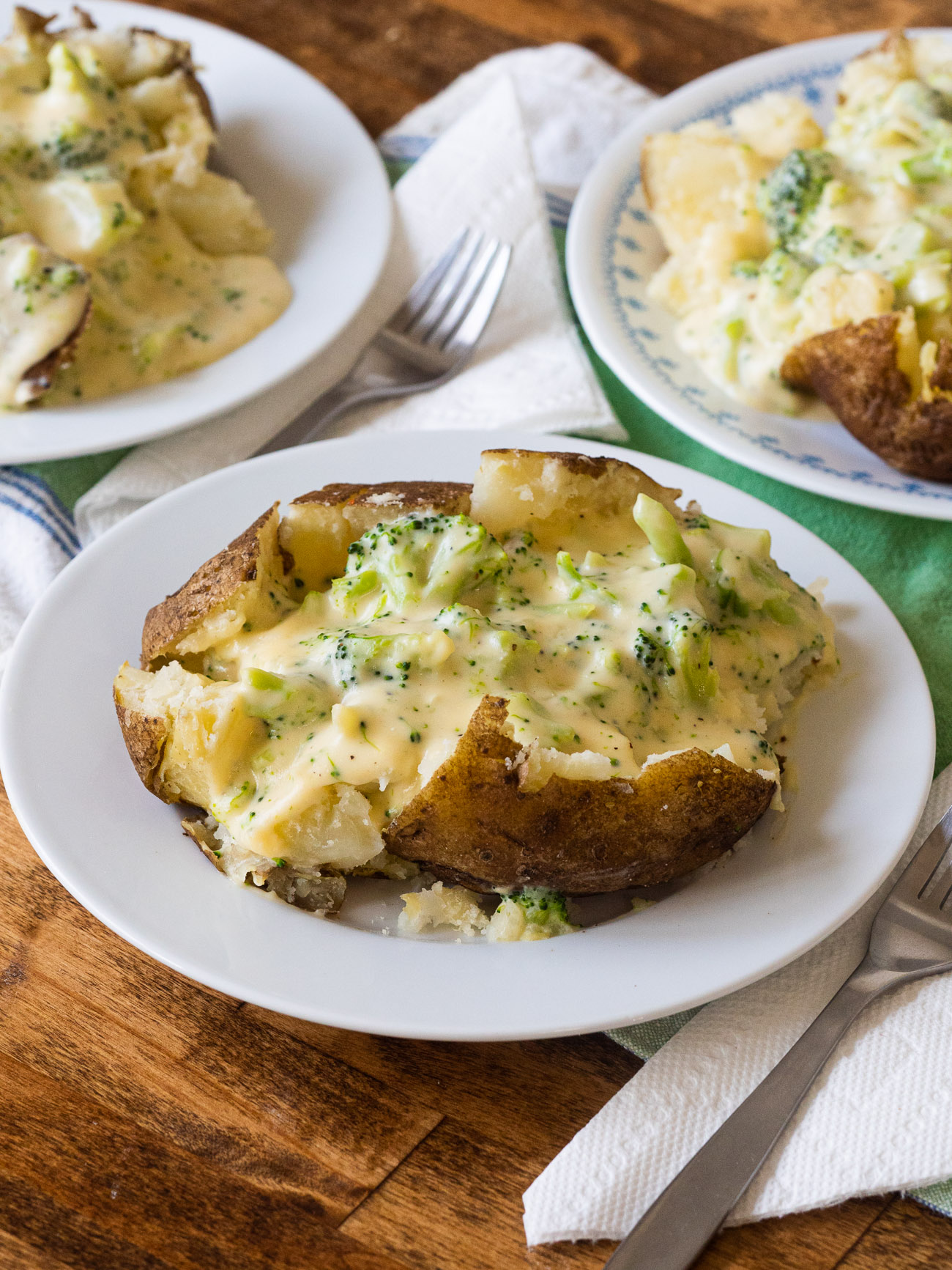 Baked Potato With Cheese And Broccoli
