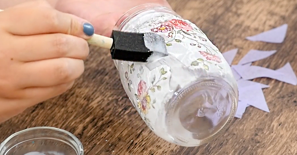 She Glues Tissue Paper To A Mason Jar The Result Unbelievable Crafty House she-glues-tissue-paper-to-a-mason-jar-the-result-unbelievable-crafty-house